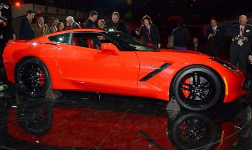 The side profile of the 2014 Chevrolet Corvette Stingray | Torque News